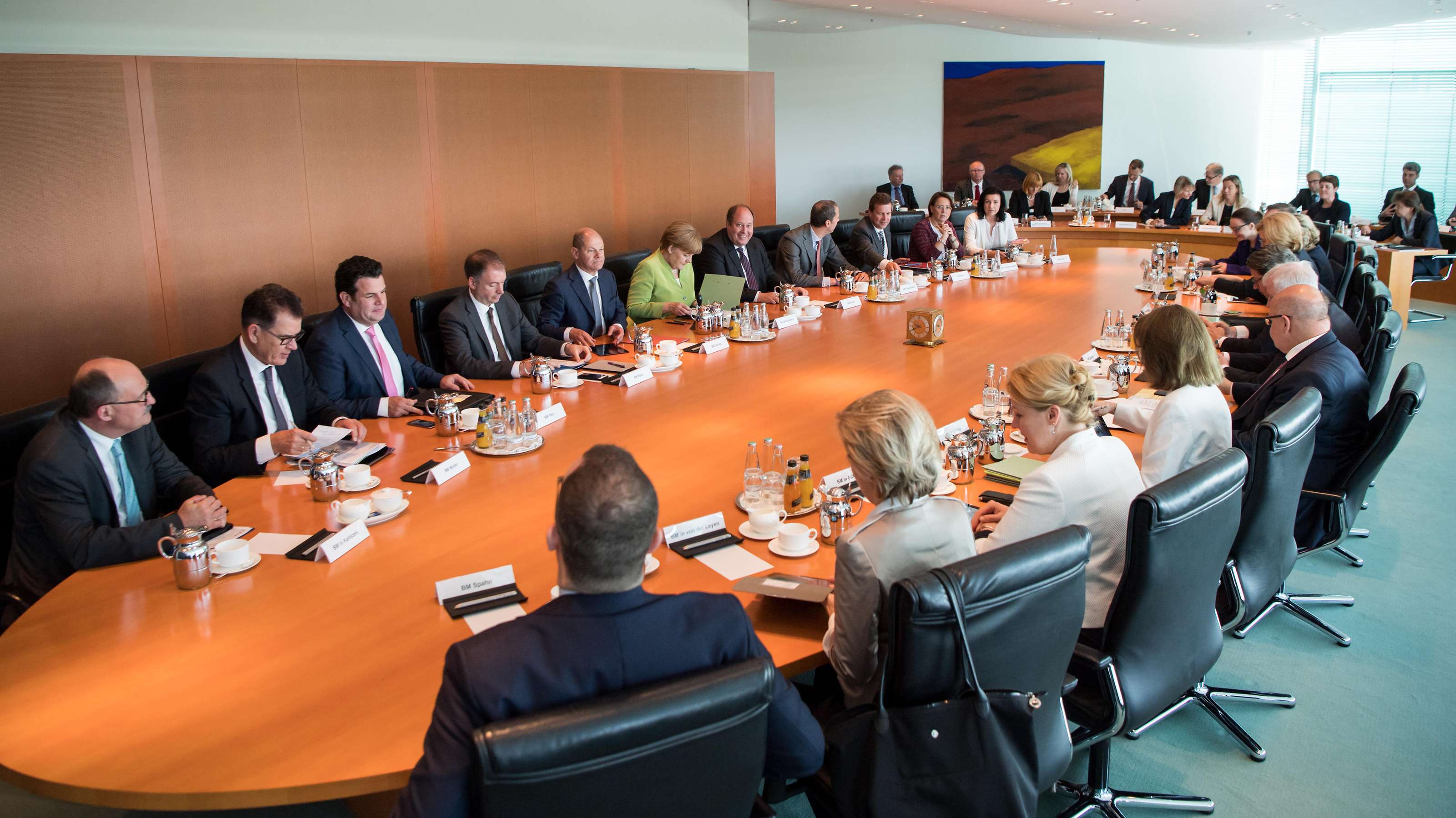 Bundeskabinett verlängert drei Einsätze