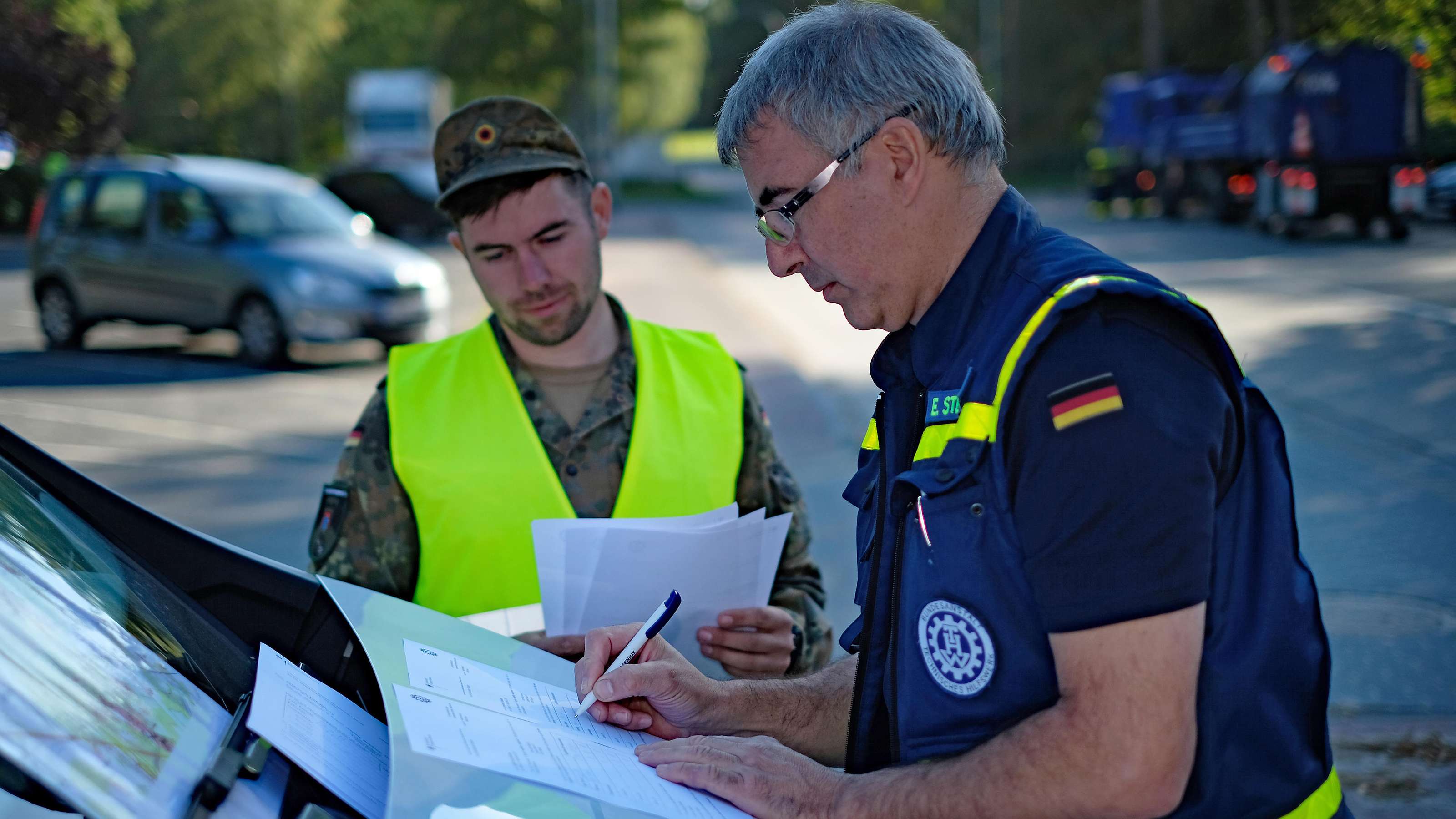Aus Zentrum Zivil-Militärische Zusammenarbeit der Bundeswehr wird ...