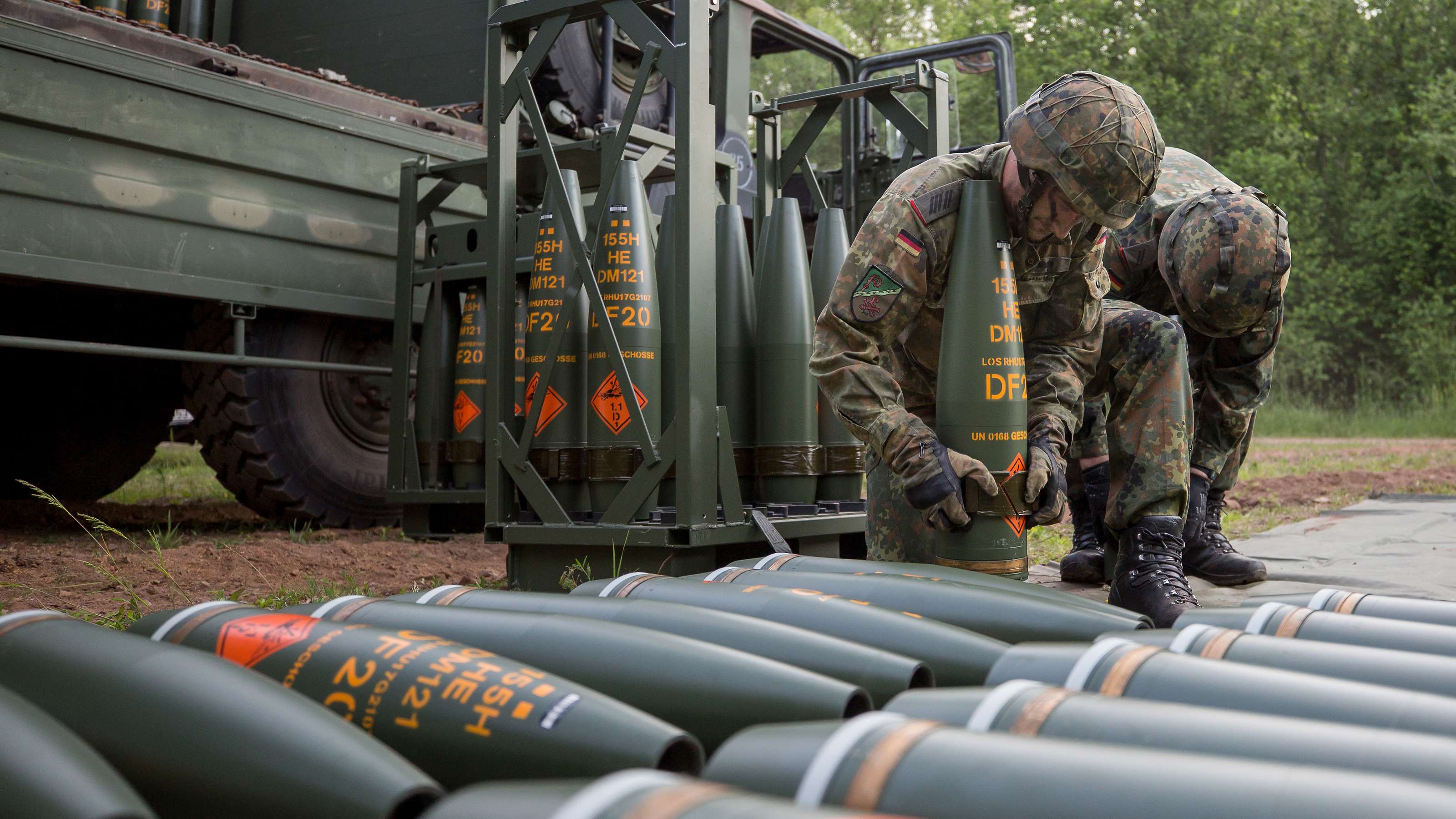 Bundeswehr kauft Artilleriegeschosse